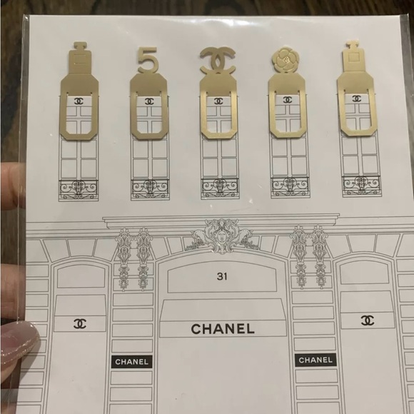 Accessories | Nib New Authentic Vip Chanel Bookmark 5pcs Set Metal Gold ...